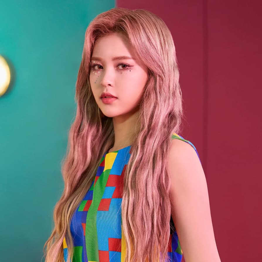 55+ K-pop Idols Who Are ENFP, Ranked By Fans