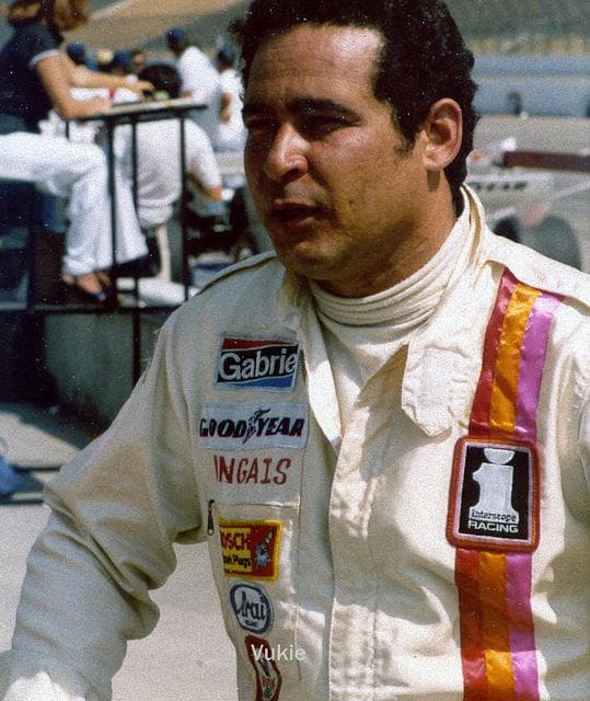 Celebrities Born in 1942 | List of Famous Men & Women Born in 1942