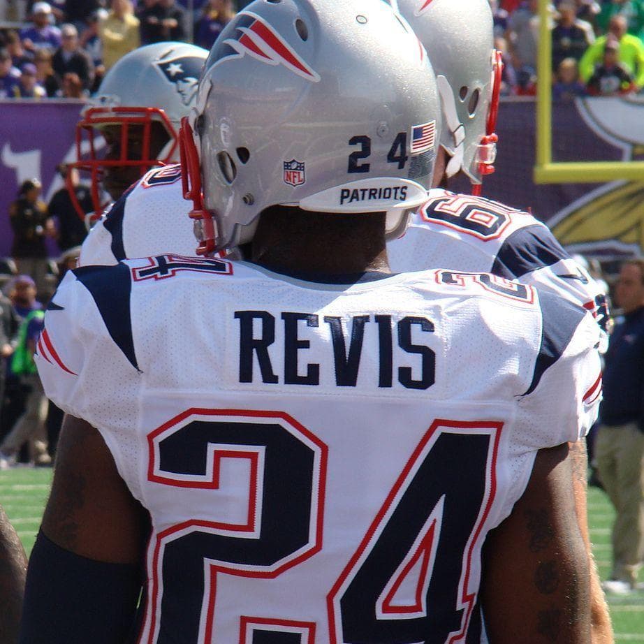 The 30+ Top Athletes To Wear Jersey Number 24, Ranked By Fans