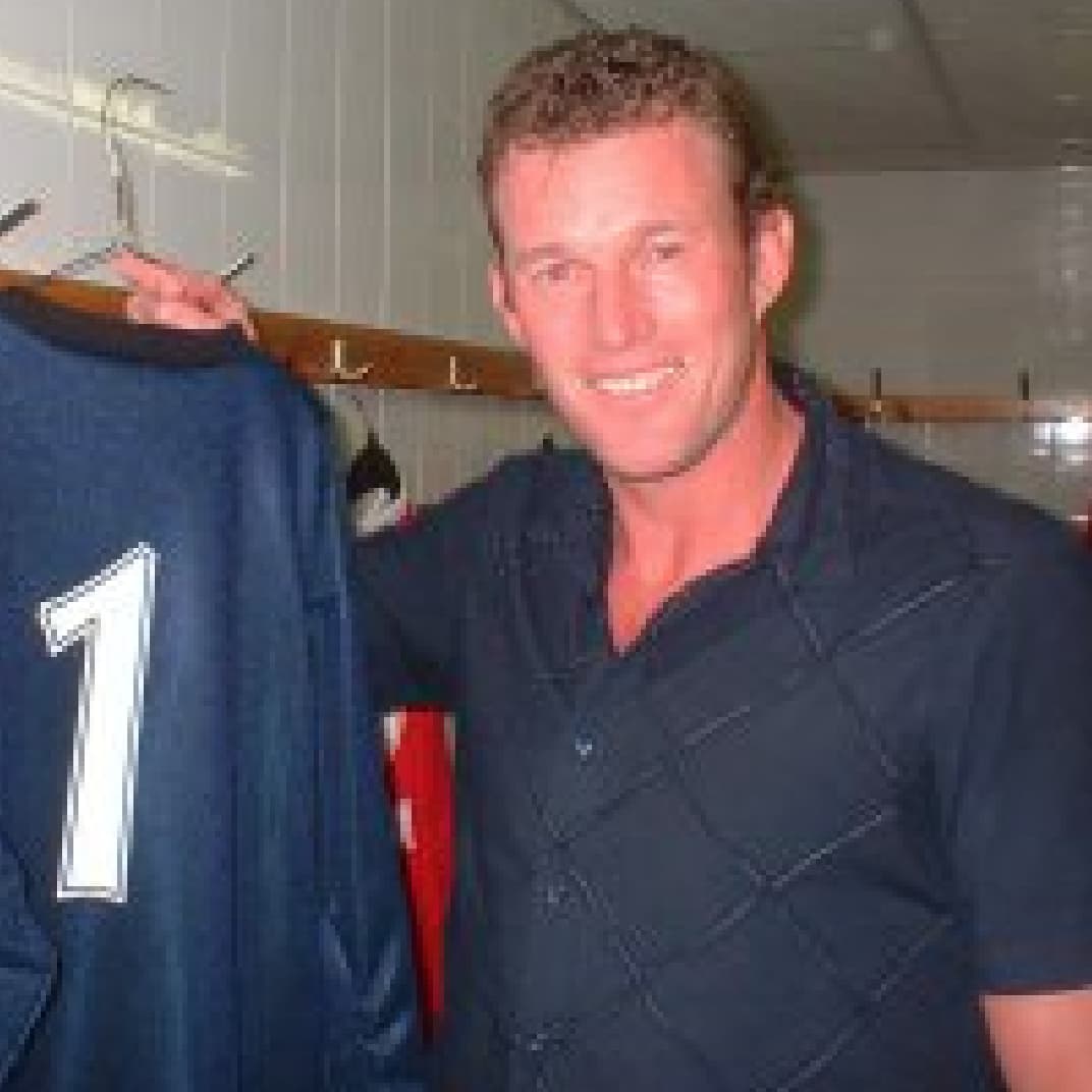 The 17 Best Chelsea Keepers Ever, Ranked By Soccer Fans