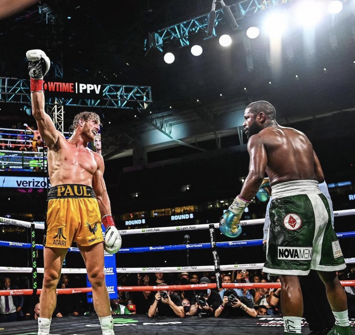 The 20 Best Celebrity Boxers