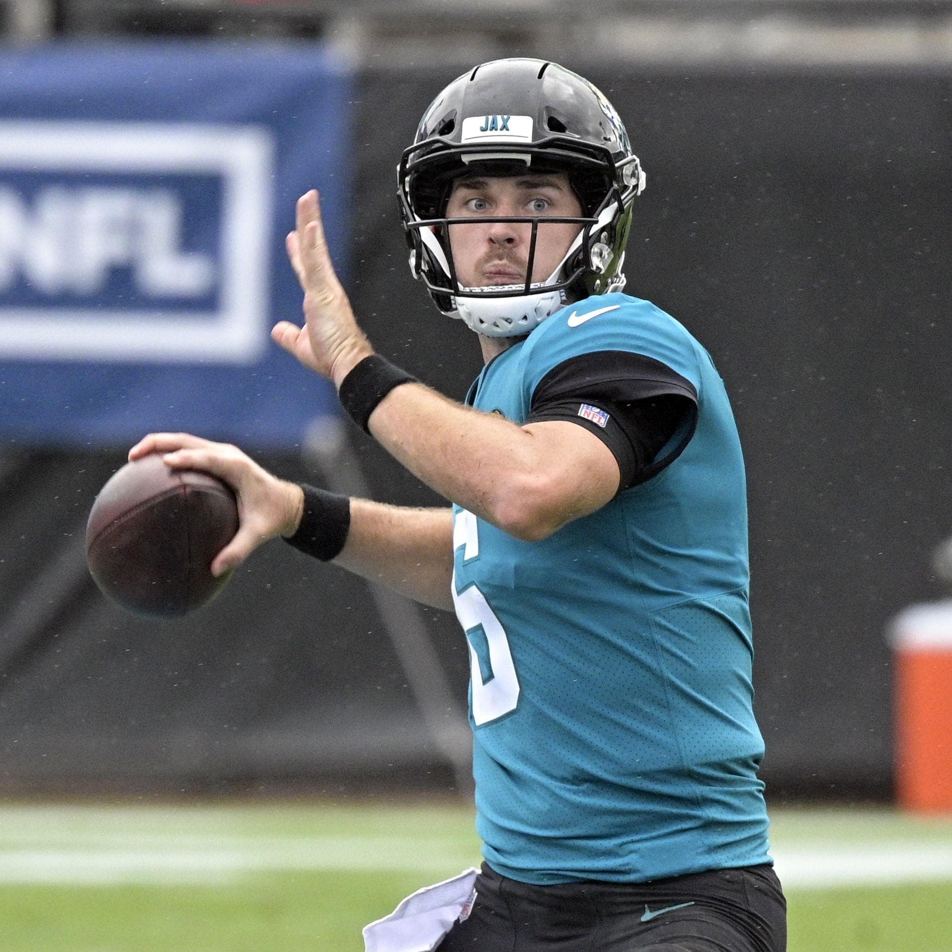 The 30 Tallest NFL Quarterbacks Of All Time, Ranked