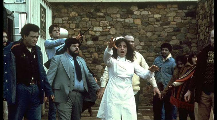 Best Crowd-Pleasing Horror Movies To Put On During A Party
