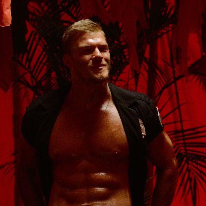 Alan Ritchson's Best Shows And Movies, Ranked By Fans