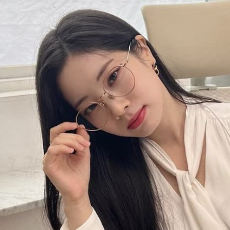 The 15+ Best K-pop Idols With Glasses, Ranked By Fans