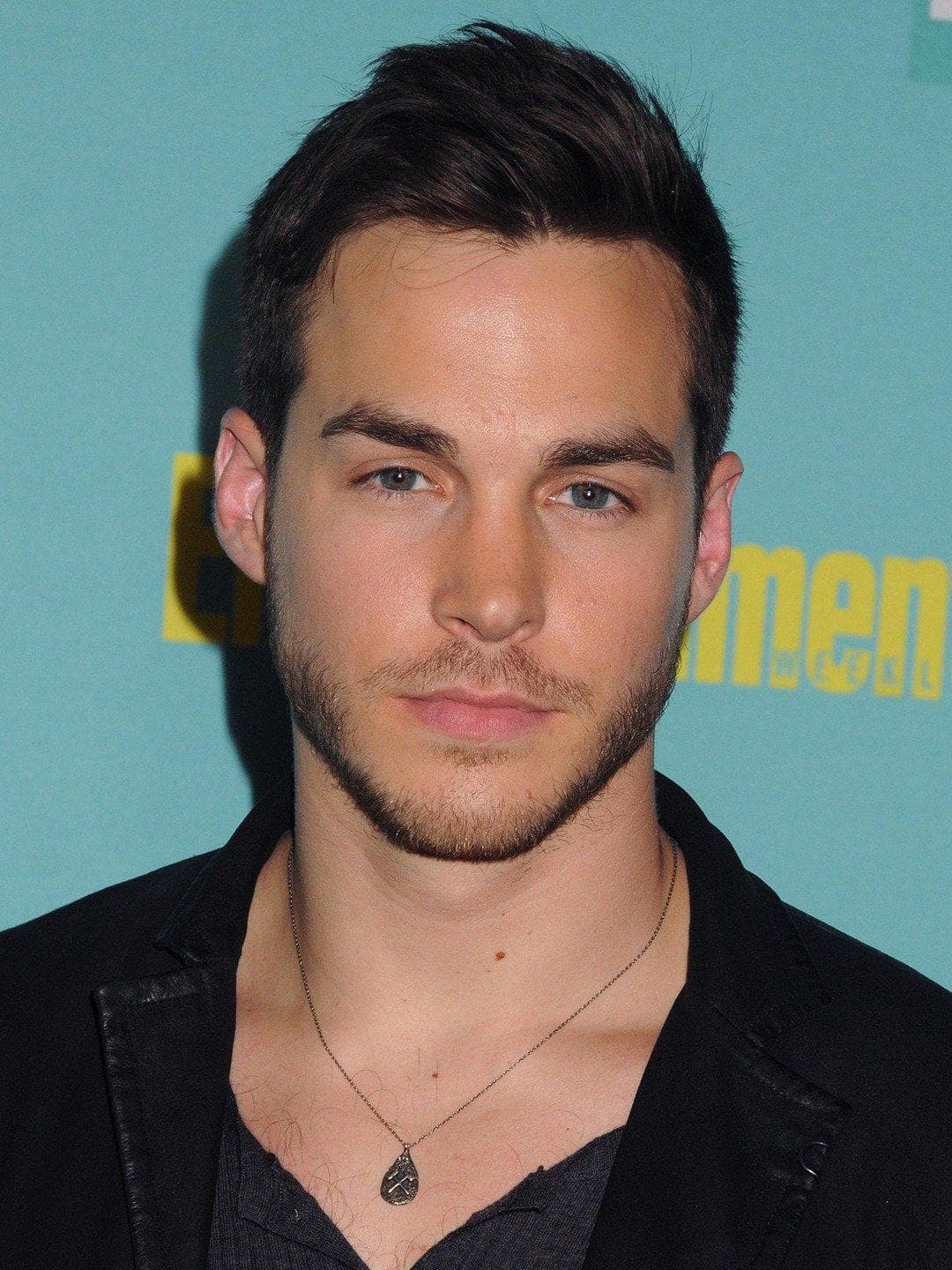 The 100+ Hottest Male Celebs Of 2025, Ranked By Fans