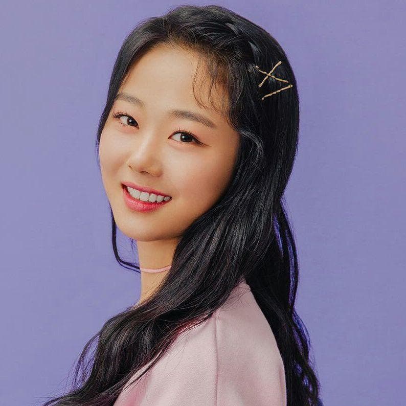 24 ESFP K-pop Idols & Korean Celebs