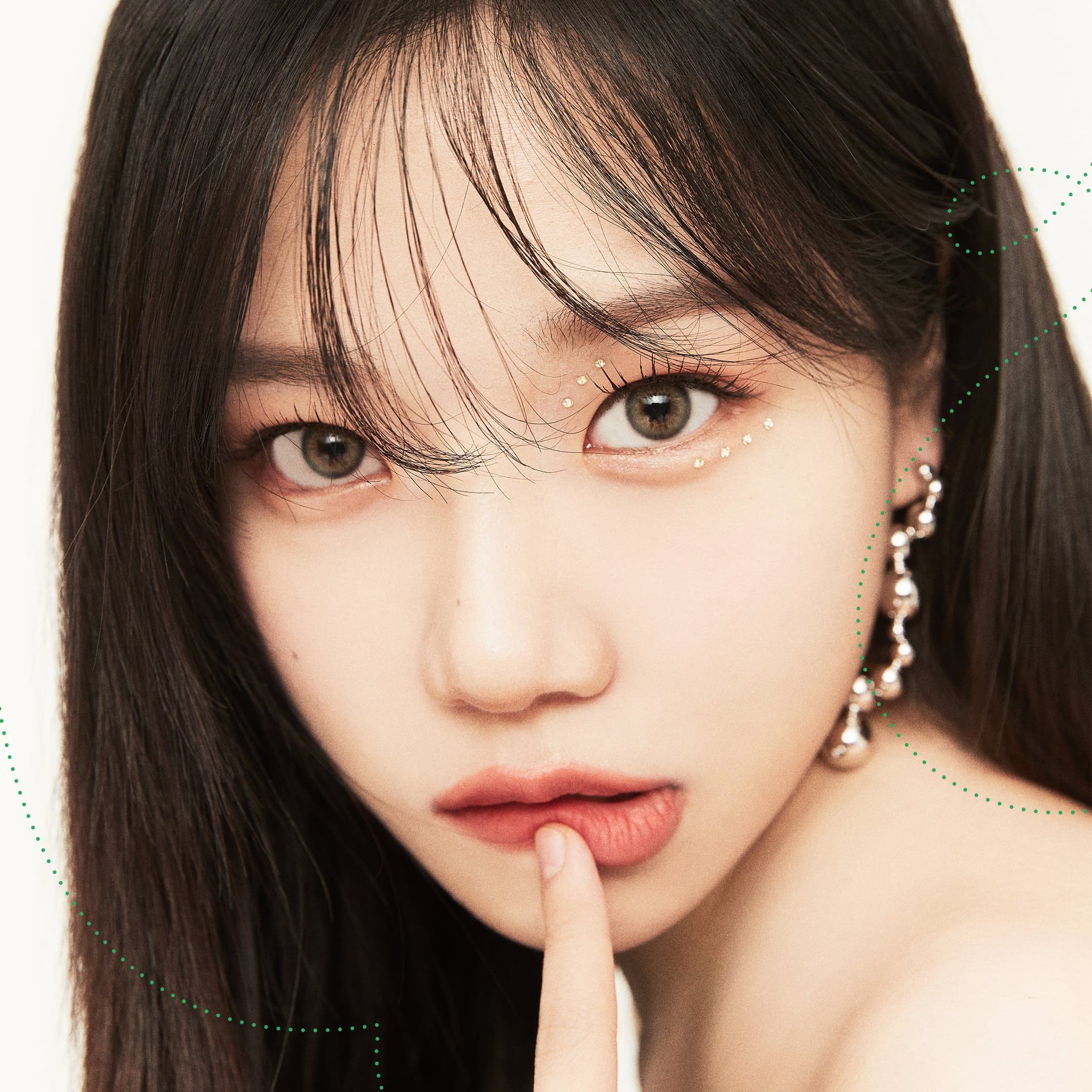 10 INTJ K-pop Idols & Korean Celebs