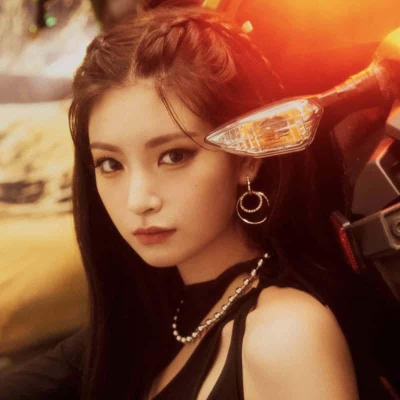 45+ K-pop Idols Who Are ENFJ, Ranked By Fans