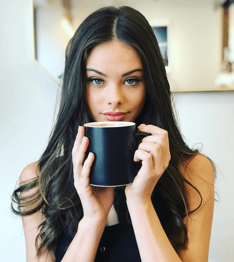 50+ Famous People Born On 4/21 | Celebrities With April 21 Birthdays