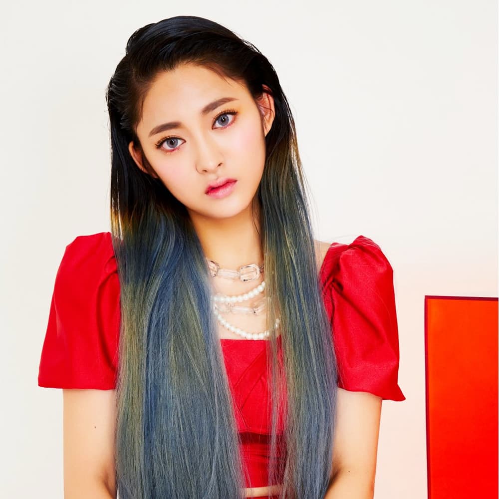 24 Female Kpop Idols Born In 2002