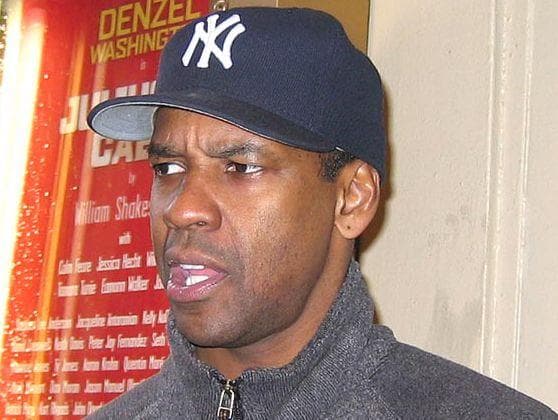 25+ Celebrities With Strabismus