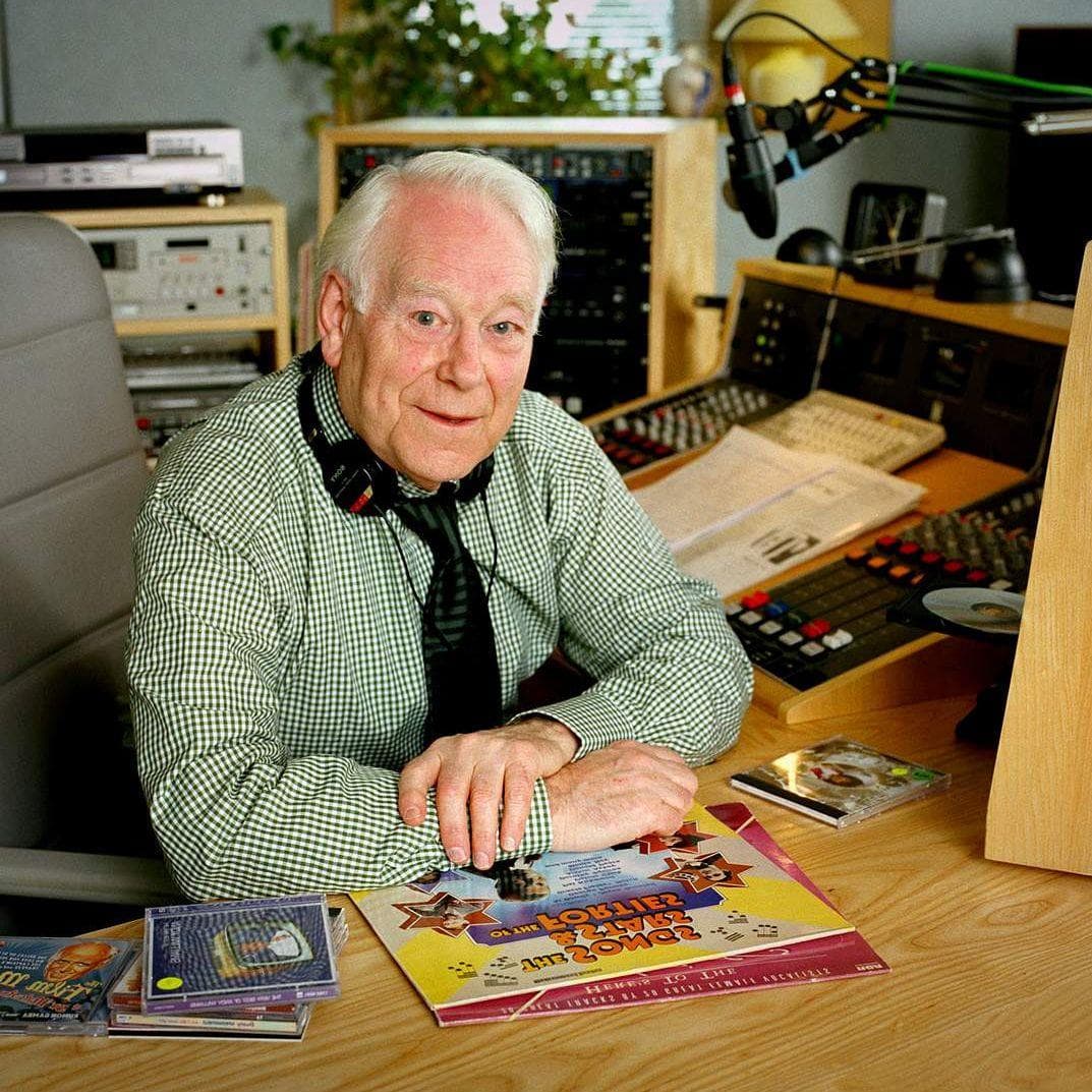 Famous Desmonds | List of Famous People Named Desmond