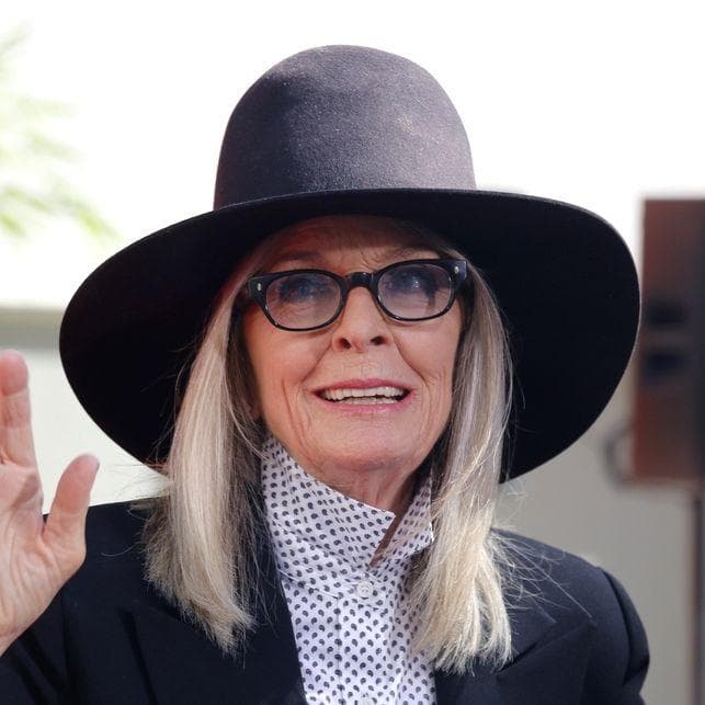 35 Famous Celebrities with Glasses