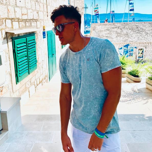 The 'Temptation Island' Cast Members Everyone Loves To Hate