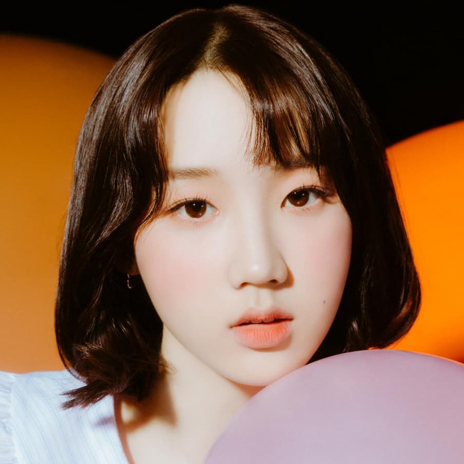 24 Female Kpop Idols Born In 2002