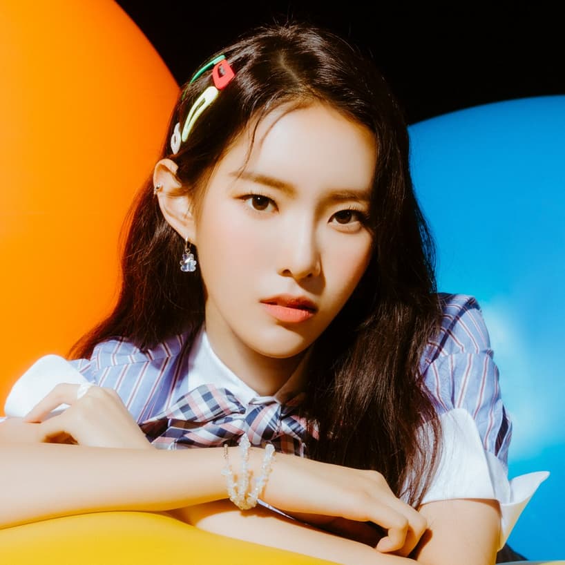 24 Female Kpop Idols Born In 2002