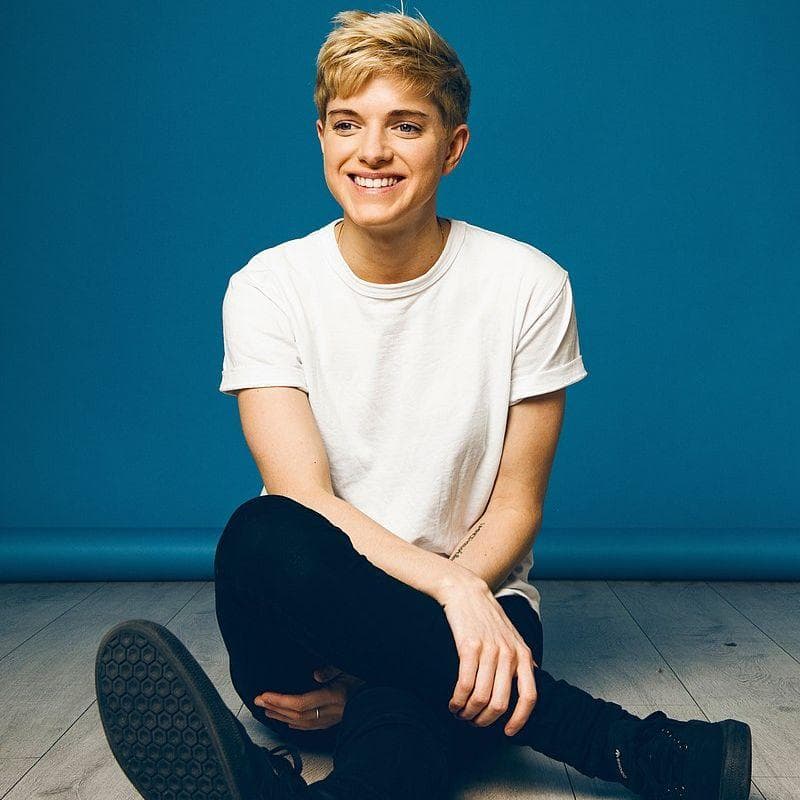 The 40 Funniest British Female Stand Up Comedians Of 2023, Ranked