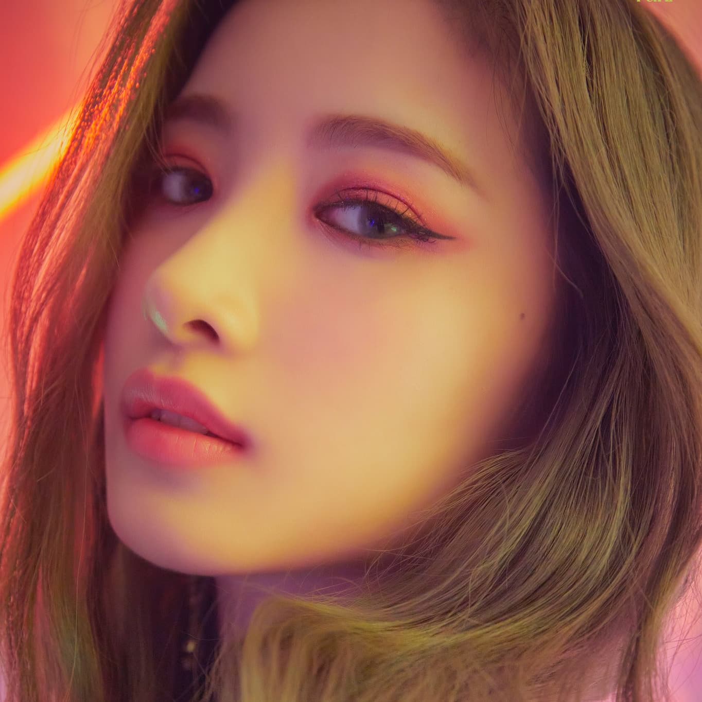 24 Female Kpop Idols Born In 2002