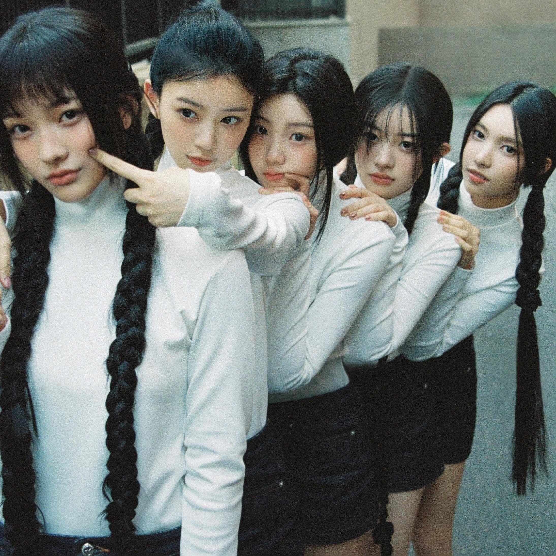 The 15+ Best HYBE Labels Groups & Artists, Ranked By Fans