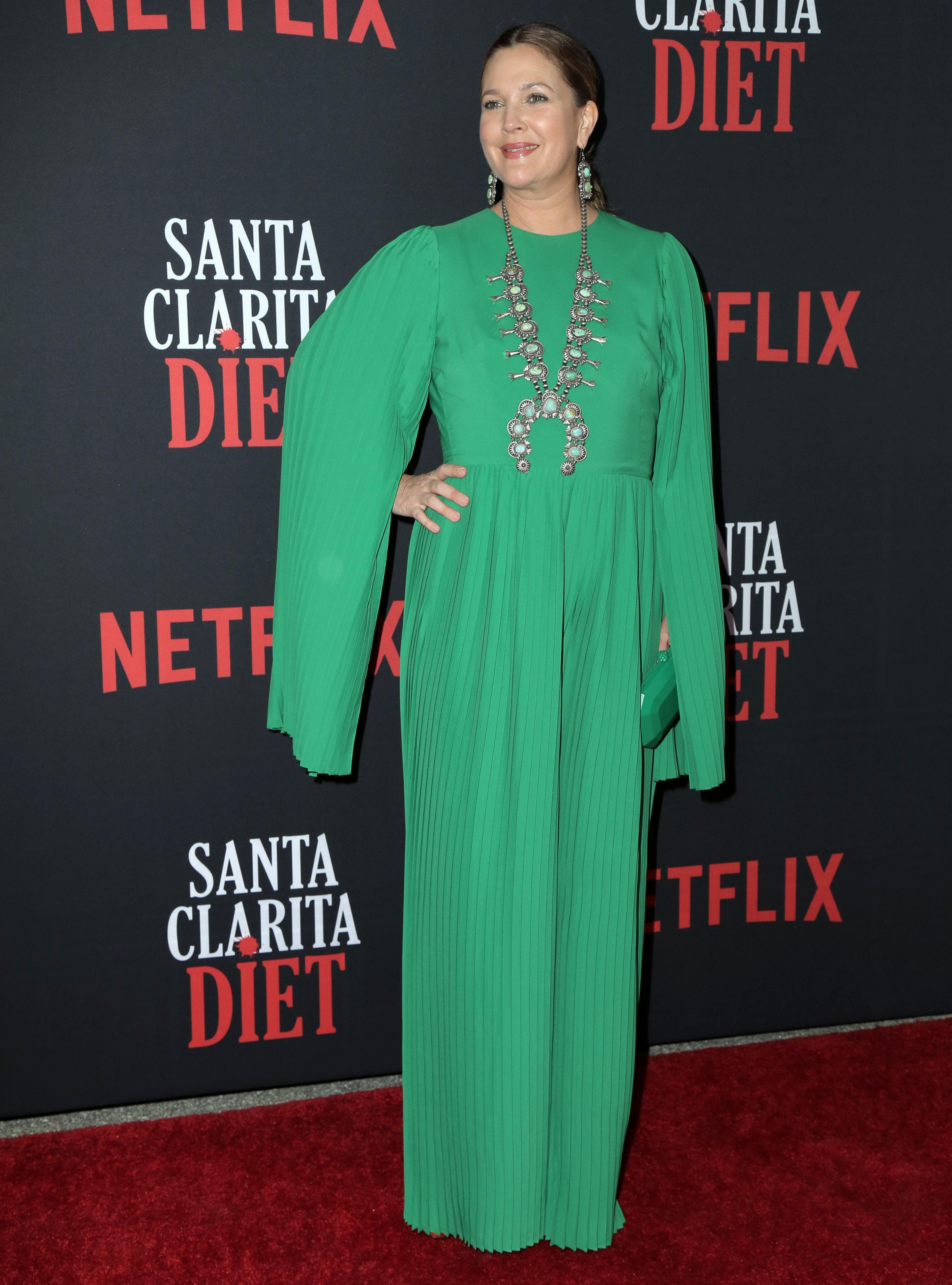14 Celebrities With Apple Shaped Bodies