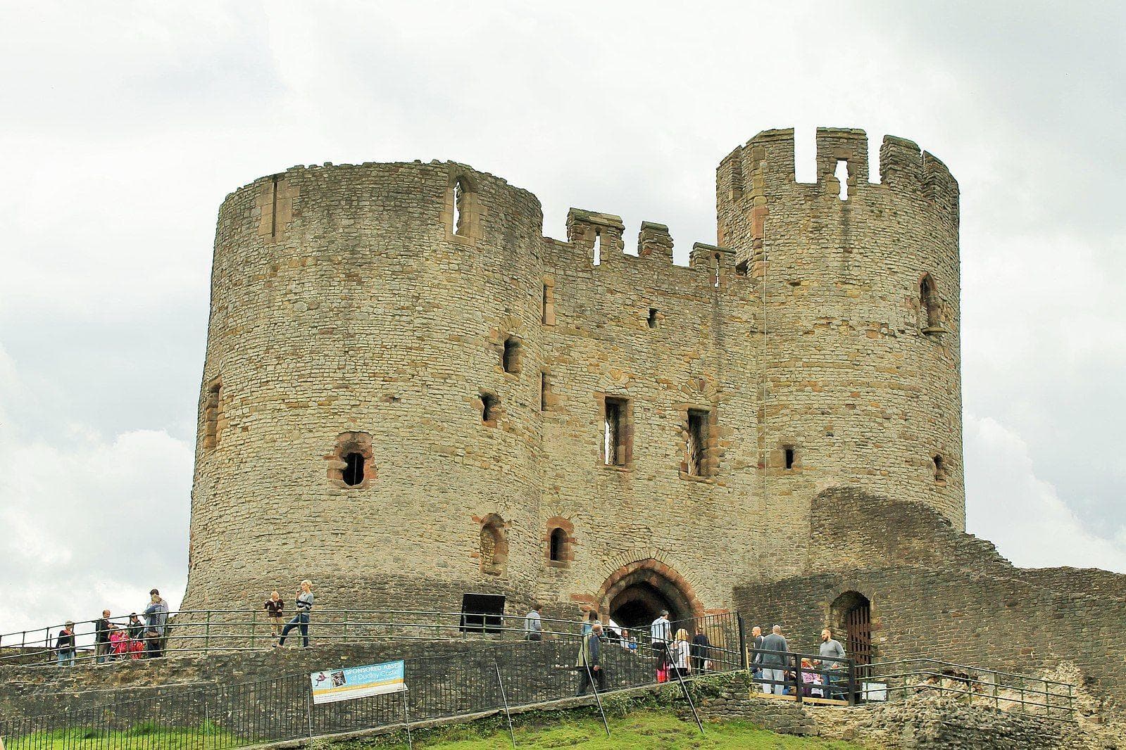 Facts About Castles That Sound Made Up - But Aren't