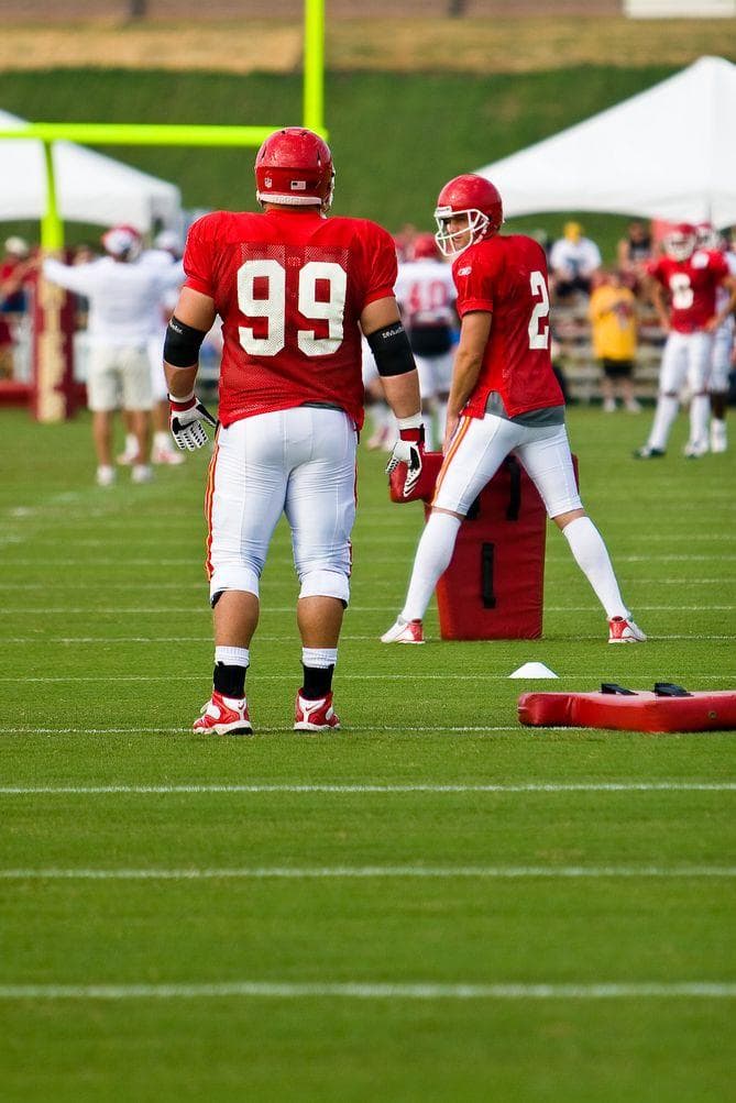 21 NFL Players With The Most Kids