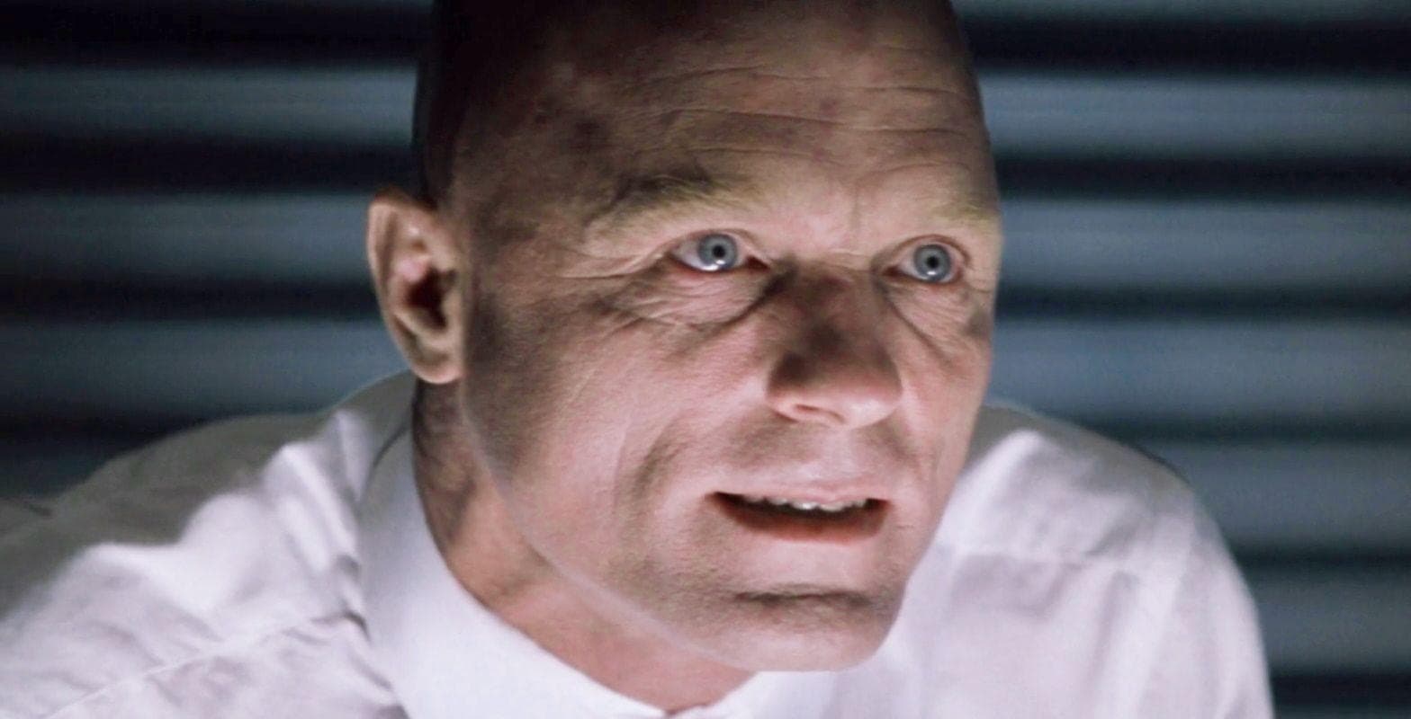 14 Times Unexpected Actors Played The Killer In '90s Movies