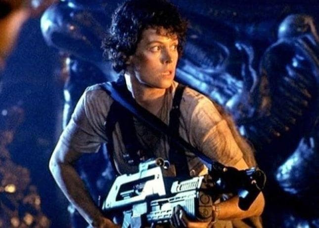 18 Iconic '80s Horror Movie Costumes, Ranked Best To Worst