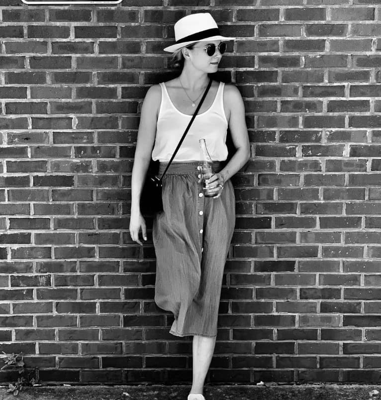 18 Celebrities With Apple Body Shape