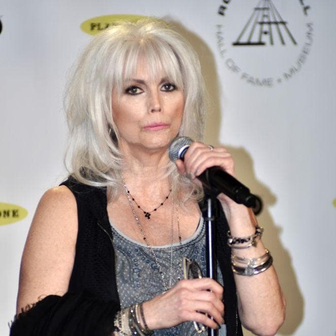 70+ Famous Singers Who Are Aries