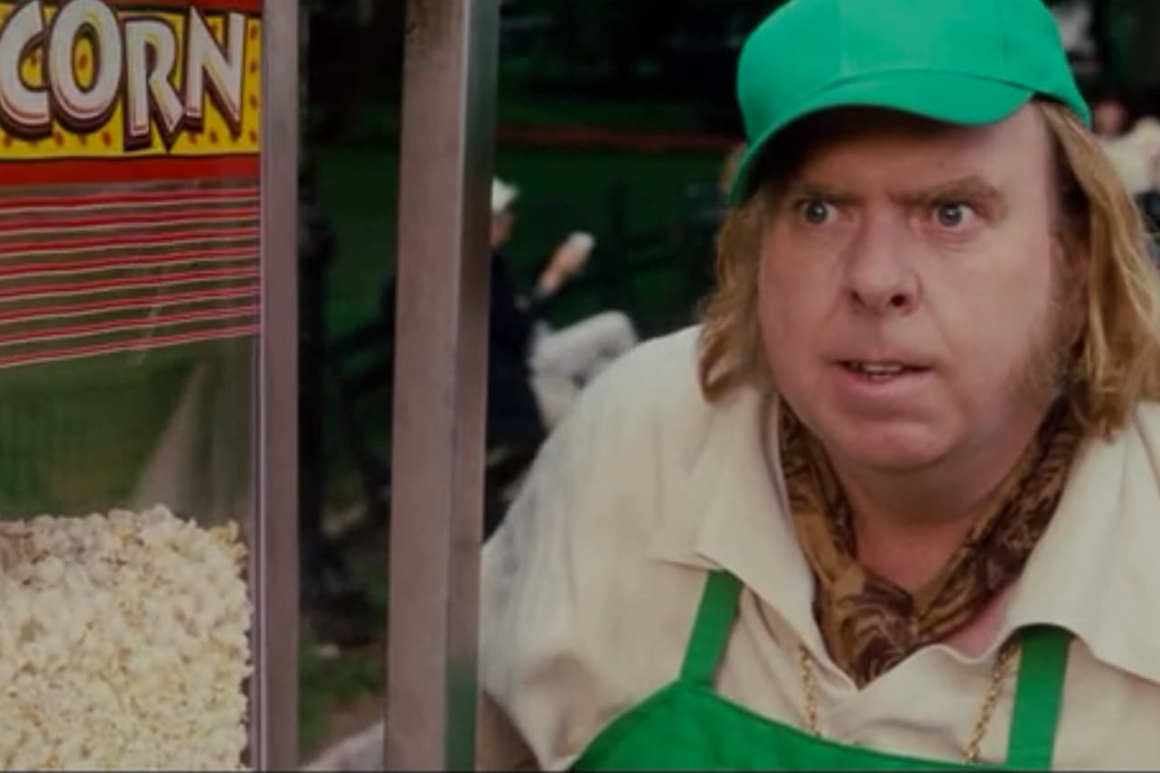 14 Times Characters Used Embarrassingly Bad Disguises In Movies