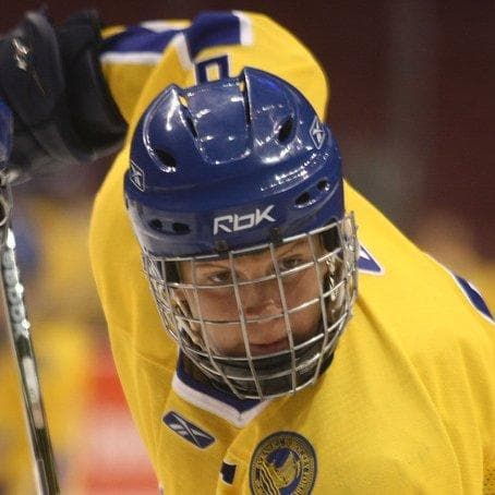 List of 100+ Famous Female Ice Hockey Players