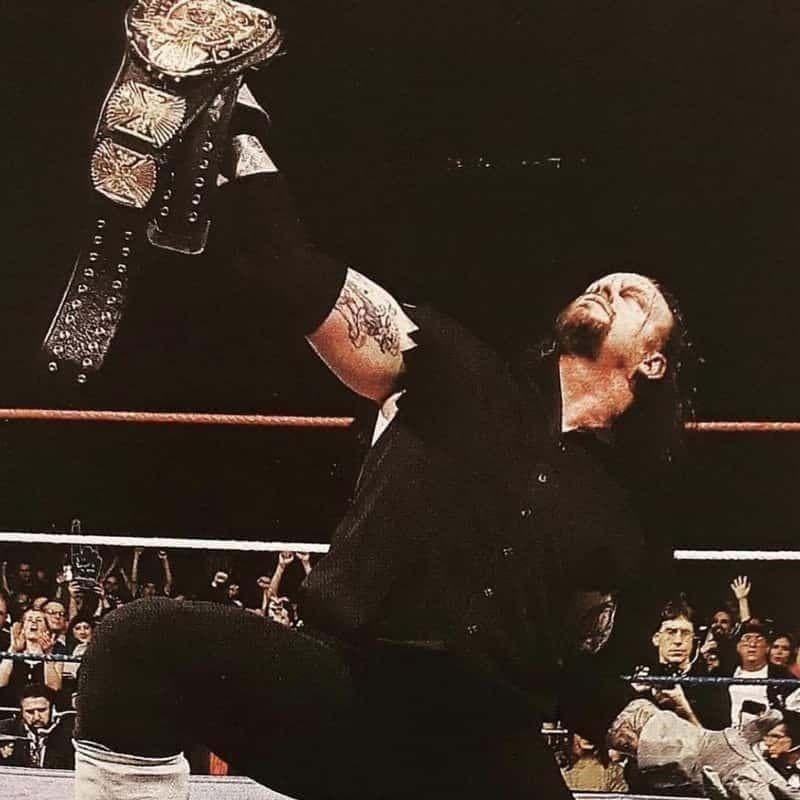 The Best Wrestlers With Beards And Hair-Raising Moves