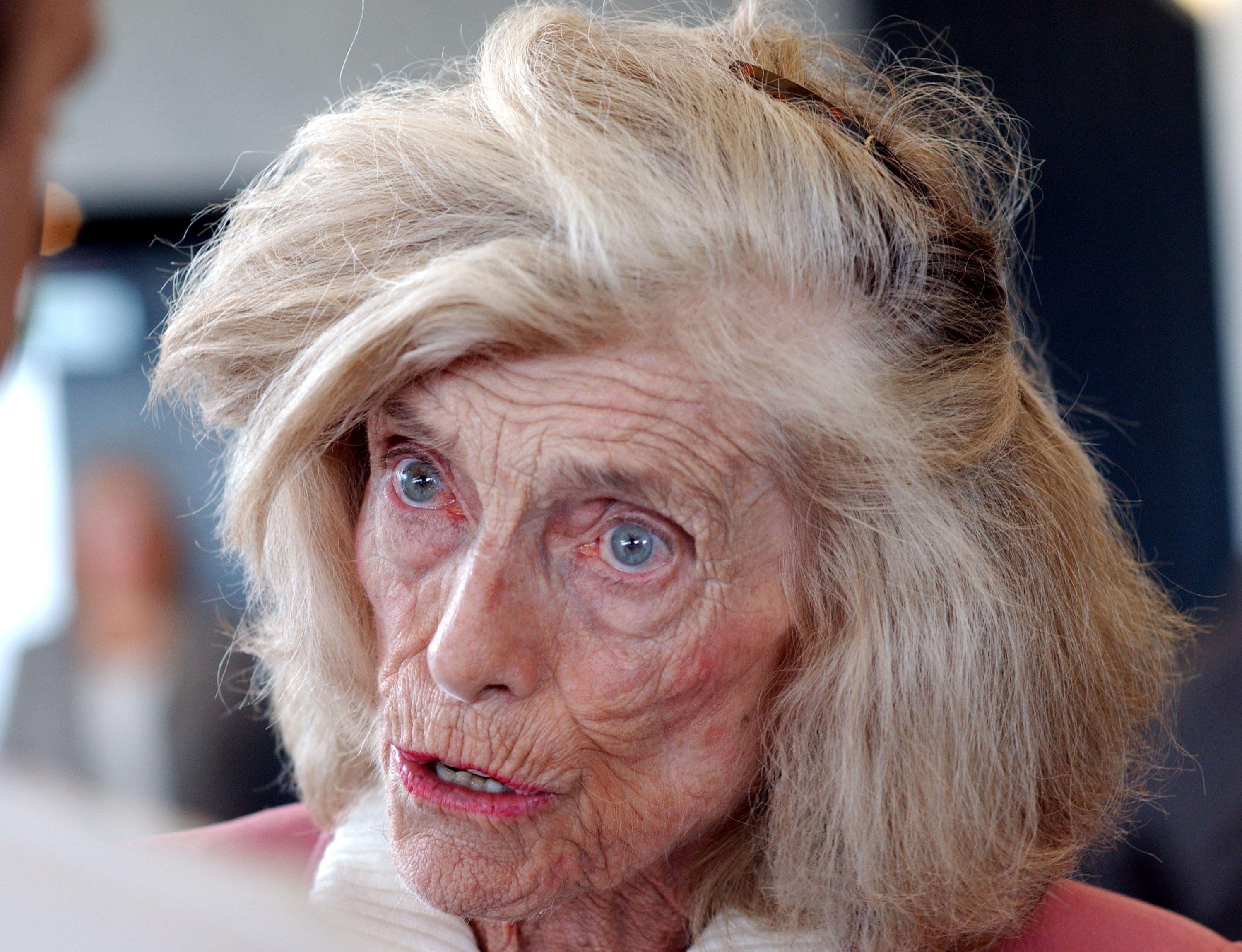 Famous Social Workers | List of the Top Well-Known Social Workers