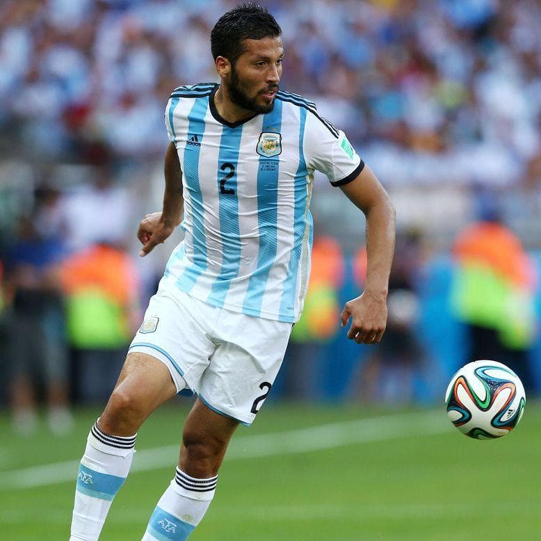 All 26 Soccer Players Who Played With Messi And Ronaldo Share Who's Better