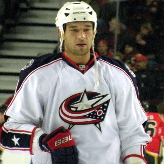 The Best Athletes Who Wore Number 51, Ranked By Fans