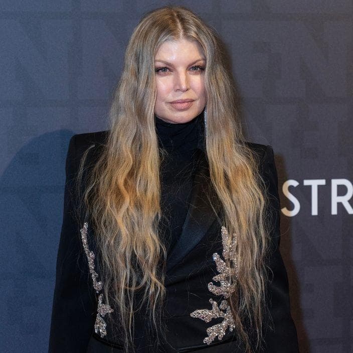 70+ Famous Singers Who Are Aries