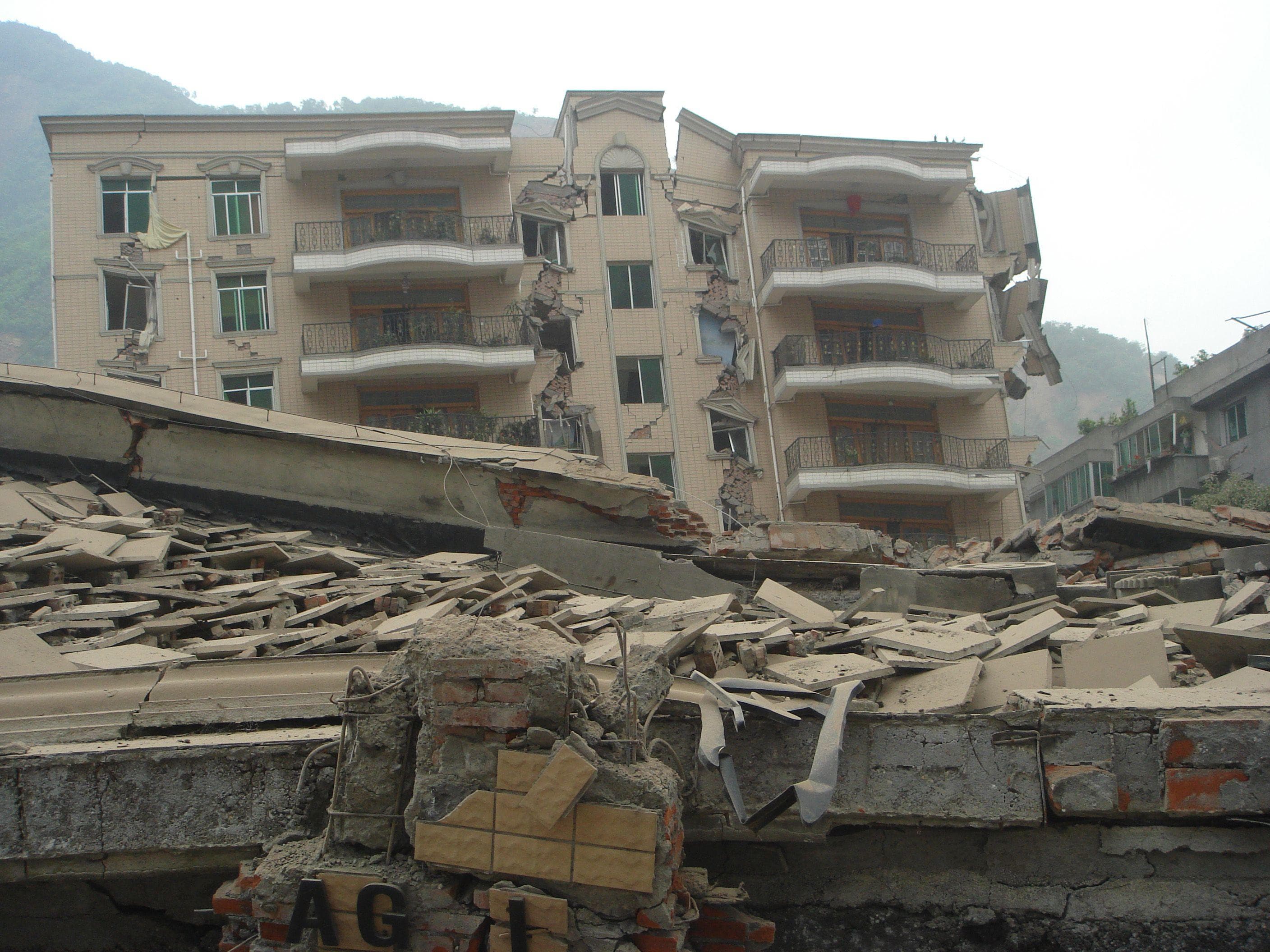 Tragic Earthquakes | List of Worst Earthquakes in History
