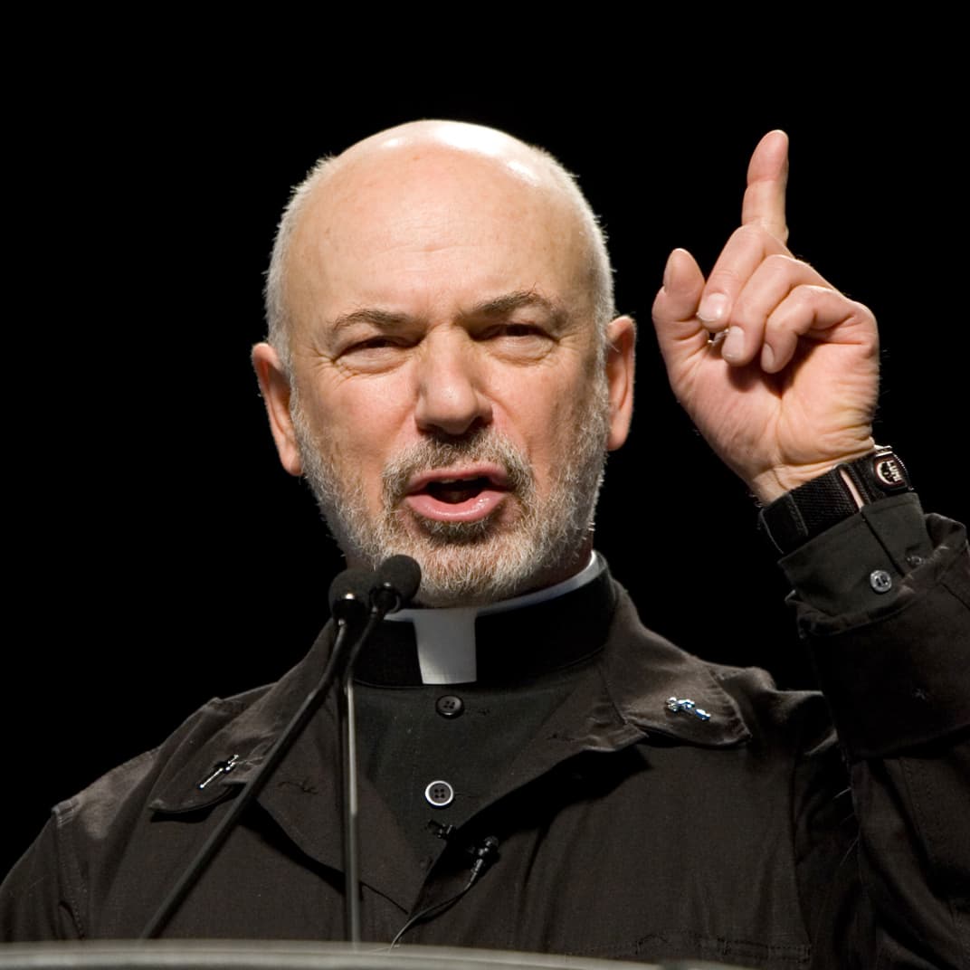 Famous Televangelists | List of Popular TV Preachers & Pastors