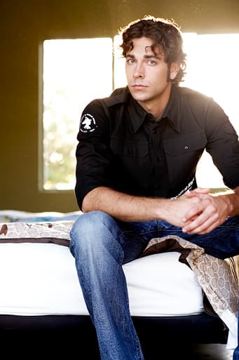 Zachary Levi Shirtless