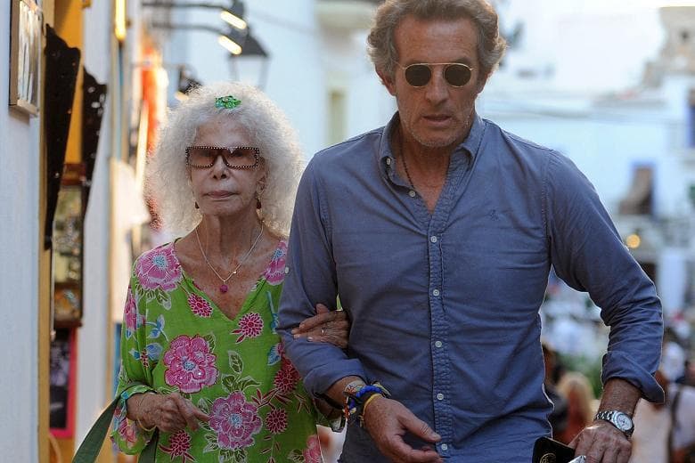 Famous Gold Diggers | List of Male Gold Diggers