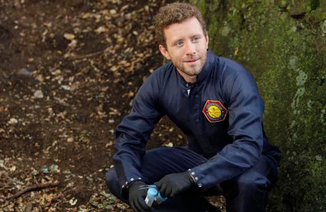 Hot TJ Thyne Photos | Sexy TJ Thyne Pictures