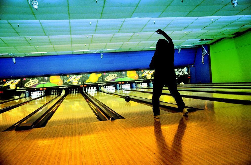 The Funniest Dirty Bowling Jokes And Puns, Ranked