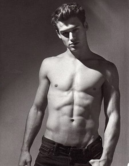 Hot Ryan Guzman Photos | Sexy Ryan Guzman Pictures