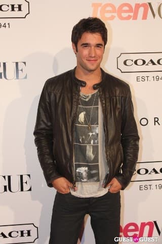 Joshua Bowman Shirtless