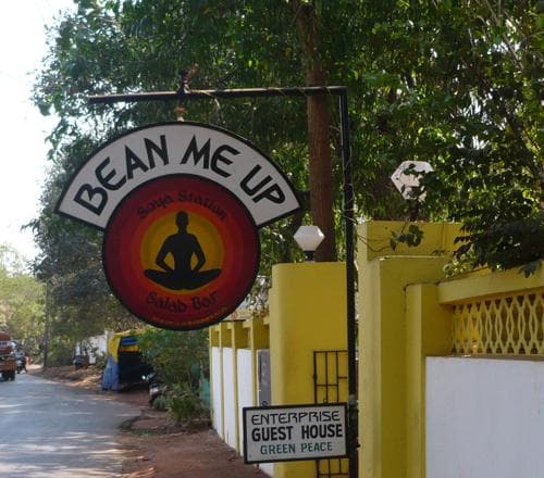 The 15 Greatest Pun-tastic Restaurant Names
