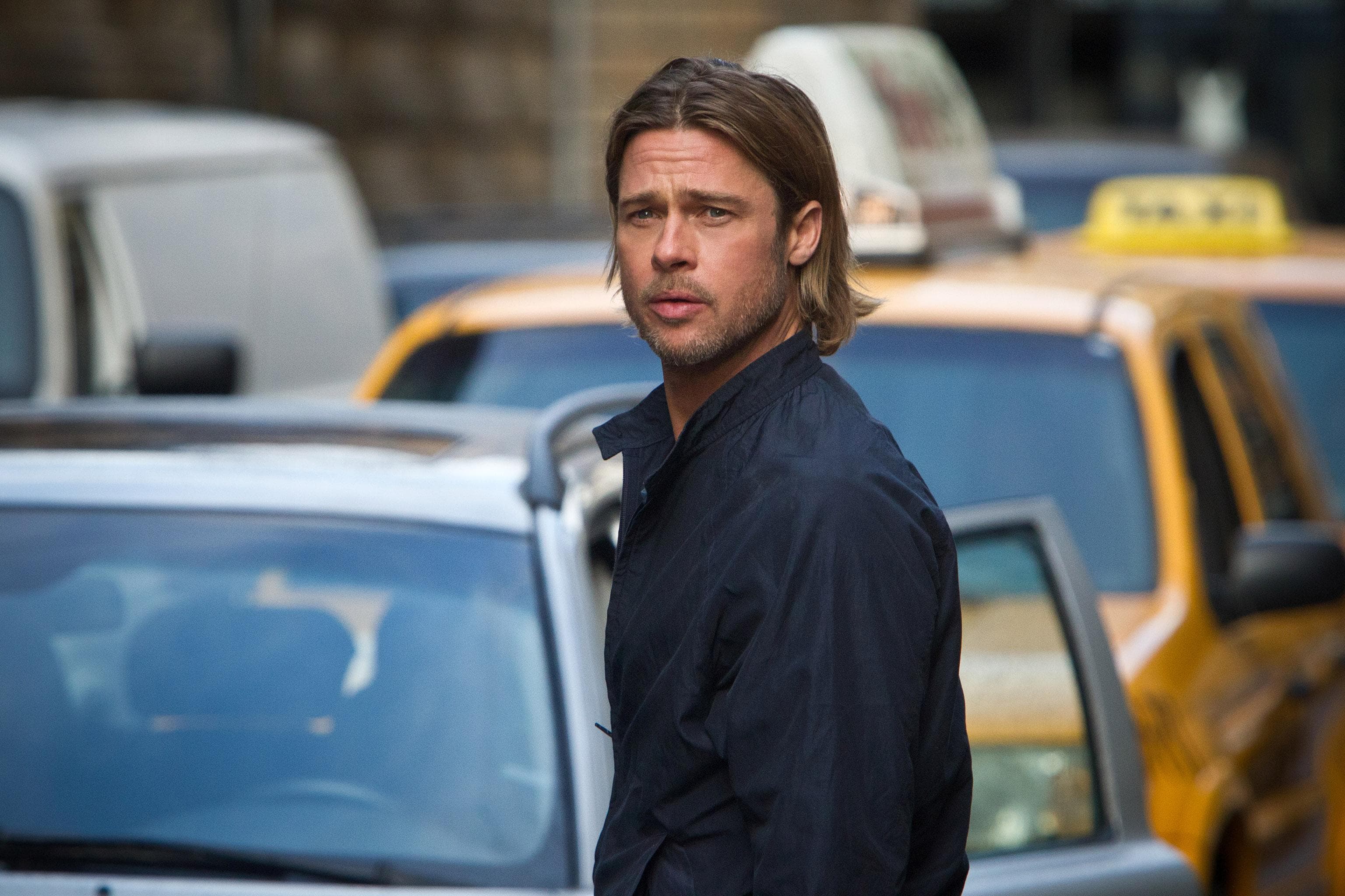 Shirtless Brad Pitt | Brad Pitt Hot Pics, Photos and Images