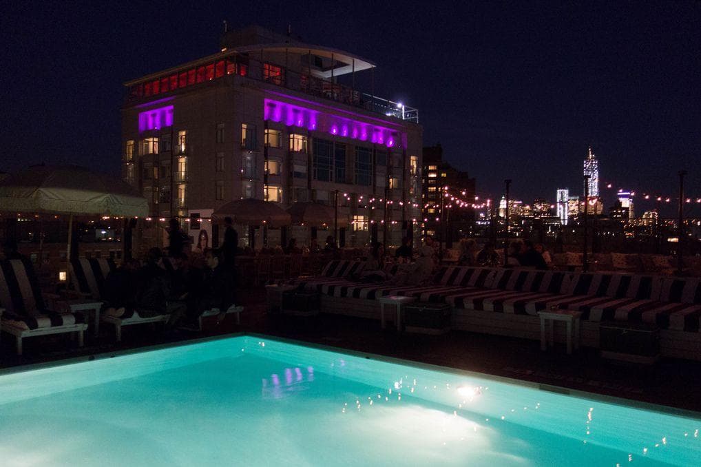 List of the Coolest Rooftop Pools in the World