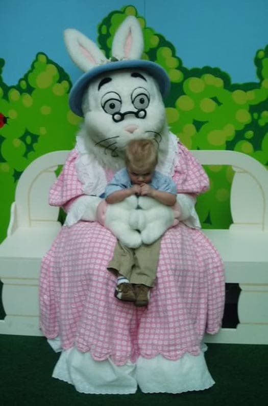 Funny Pictures of Kids Crying With the Easter Bunny